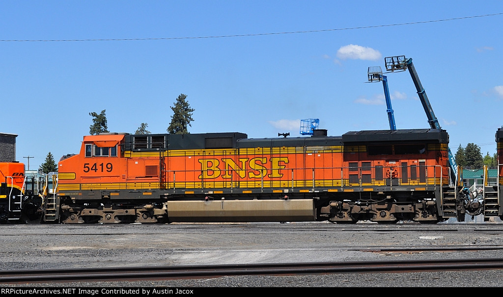 BNSF 5419